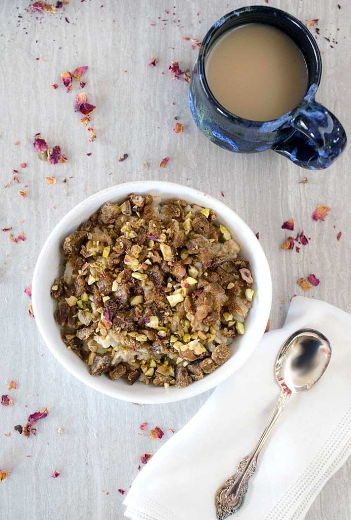 Quick Rolled Oat Oatmeal with Dates & Pistachios (Middle Eastern ...