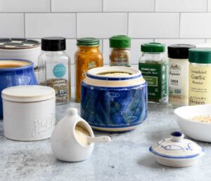 Easy Homemade Vegan Gravy Recipe: Golden Mix for Plant-Based Chicken ...